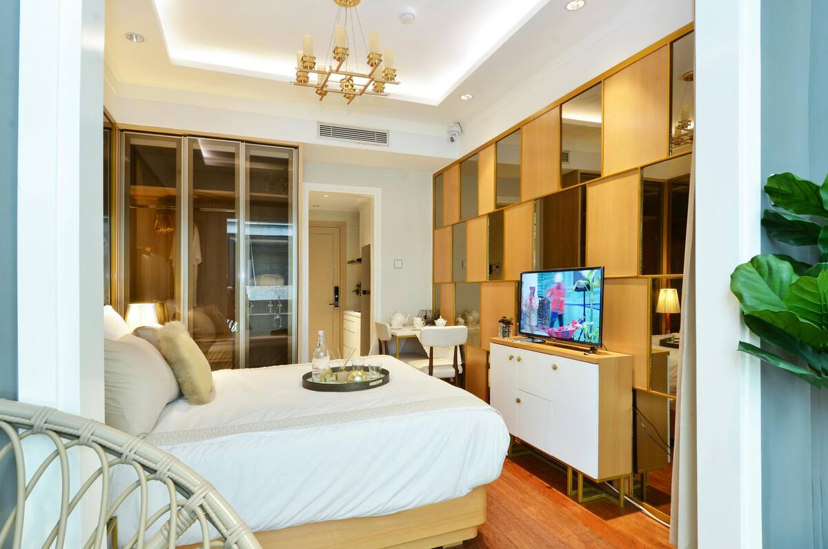 Hotel Standard Operating Procedures: The Hotel SOP Playbook - Chekin